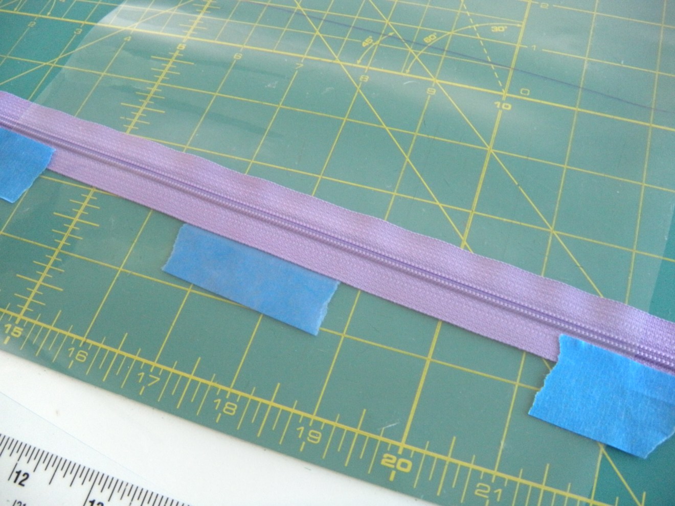 The Great Escape Jewelry Roll, part one: zippers are your new best ...