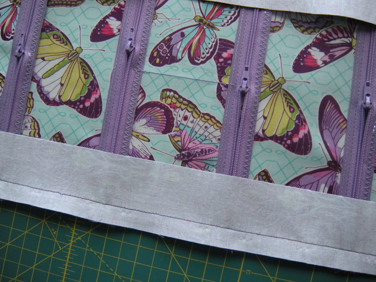 free jewelry roll pattern – handmade by Carole Carr