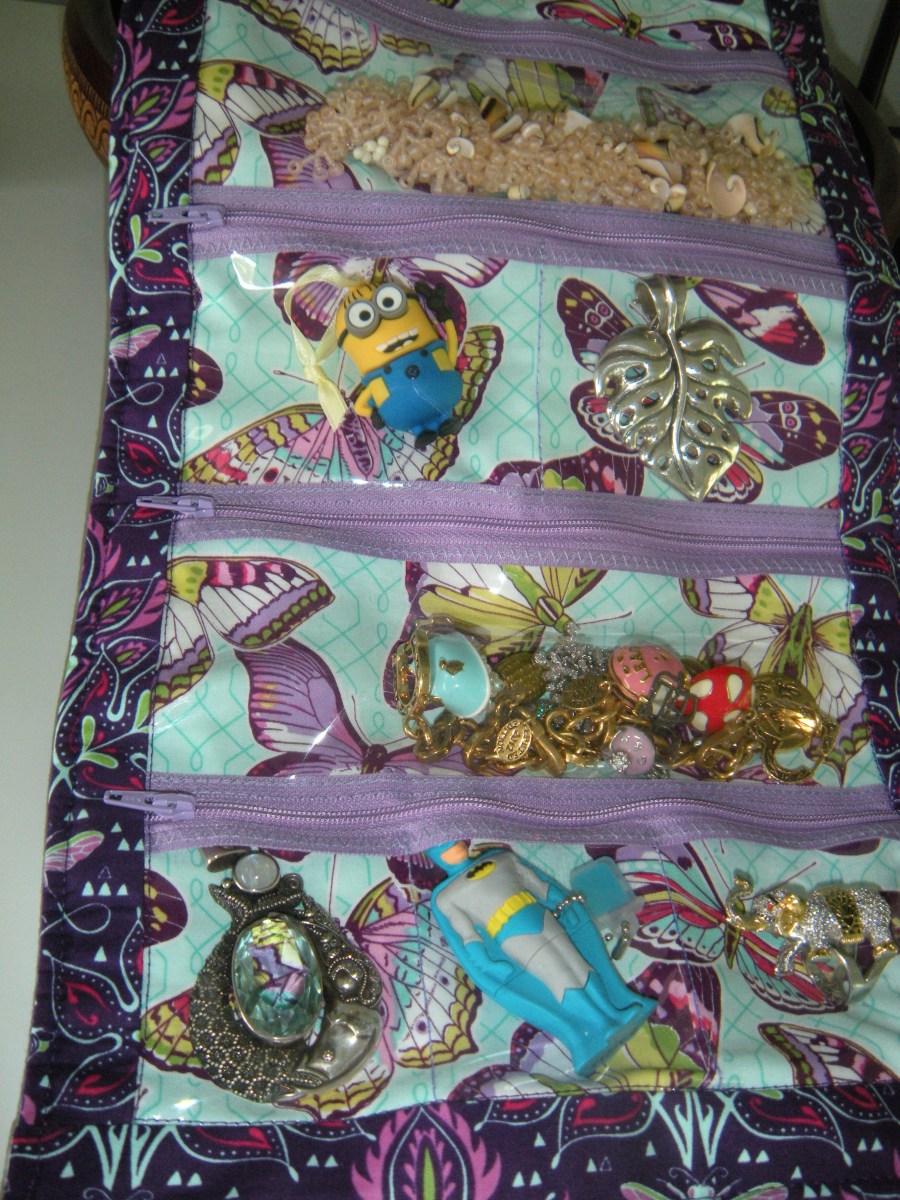 The Great Escape Jewelry Roll, part two: finishing the project and ...